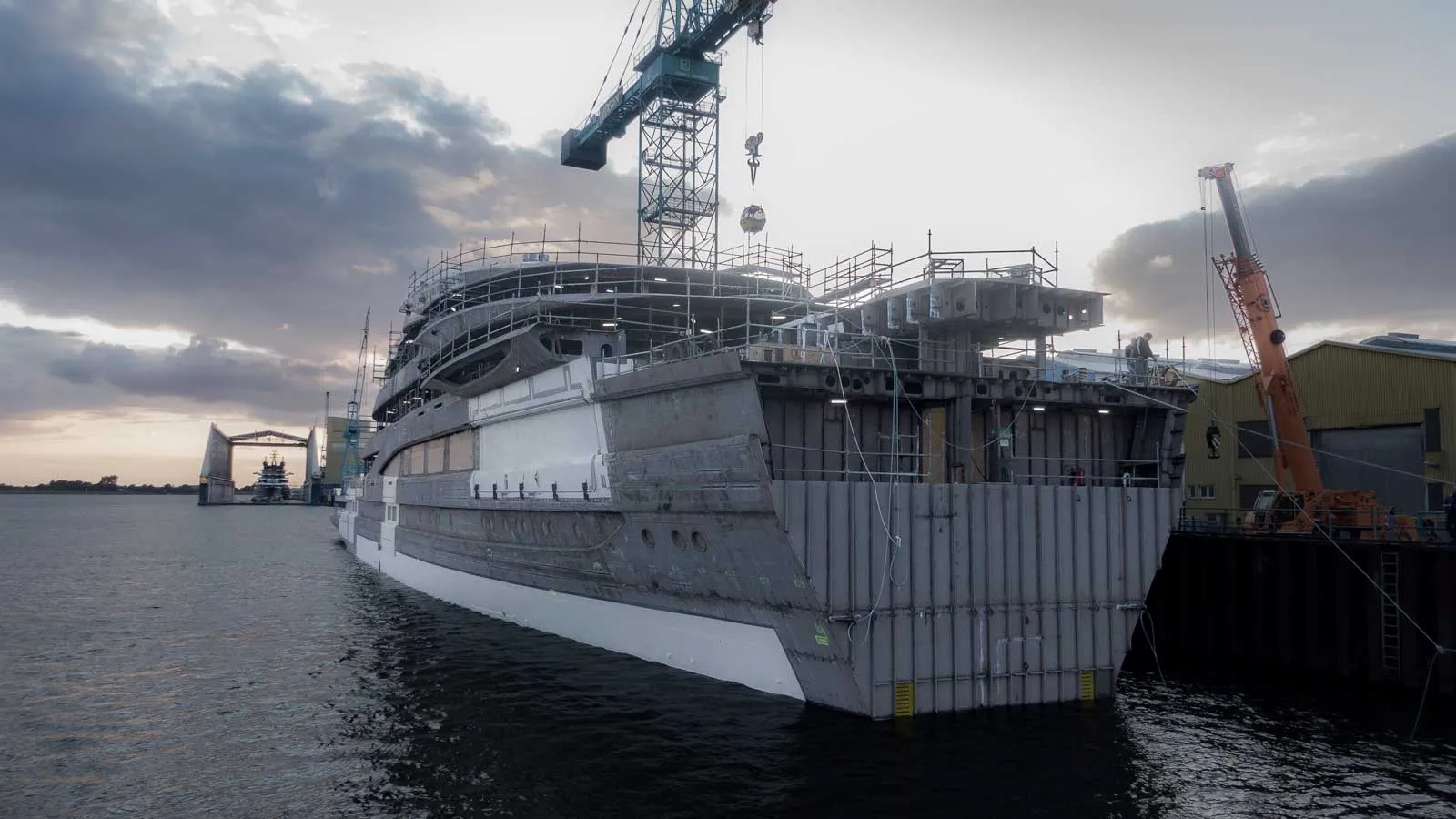 Yacht PROJECT DEEP BLUE, Lurssen | CHARTERWORLD Luxury Superyacht Charters